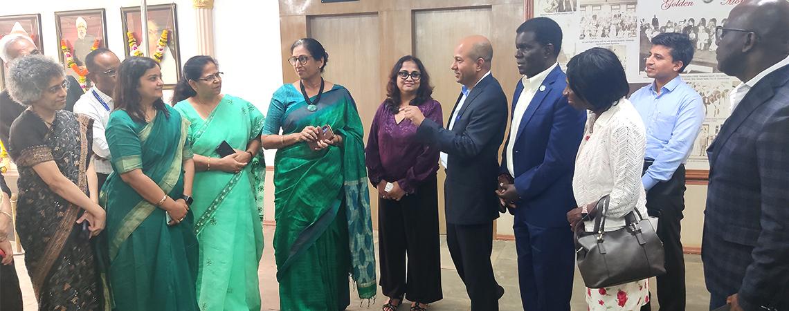 Home | SNDT Women's University